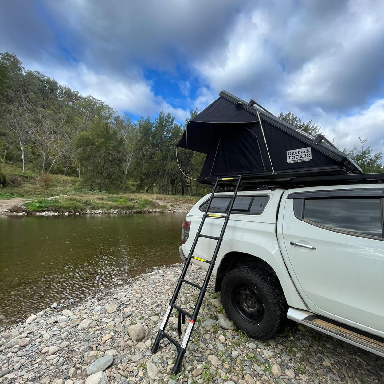 Mitsubishi – Outback Tourer